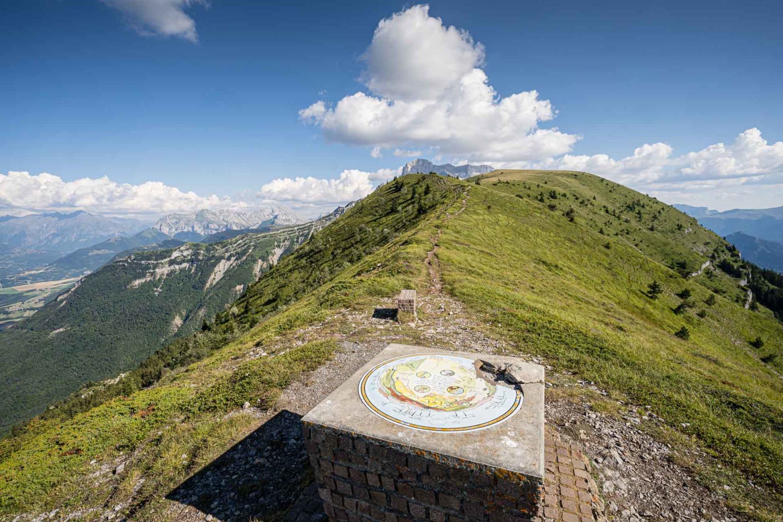 #8 Le Bonnet de Calvin, balcon du Trièves – Alpine Mag