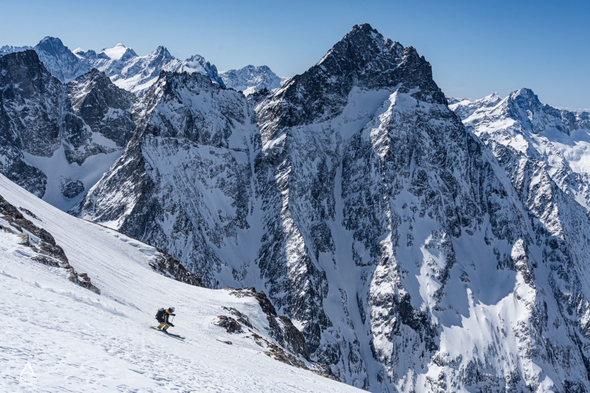 Freerando en Isère : grand ski aux 2 Alpes versant Saint-Christophe-en ...